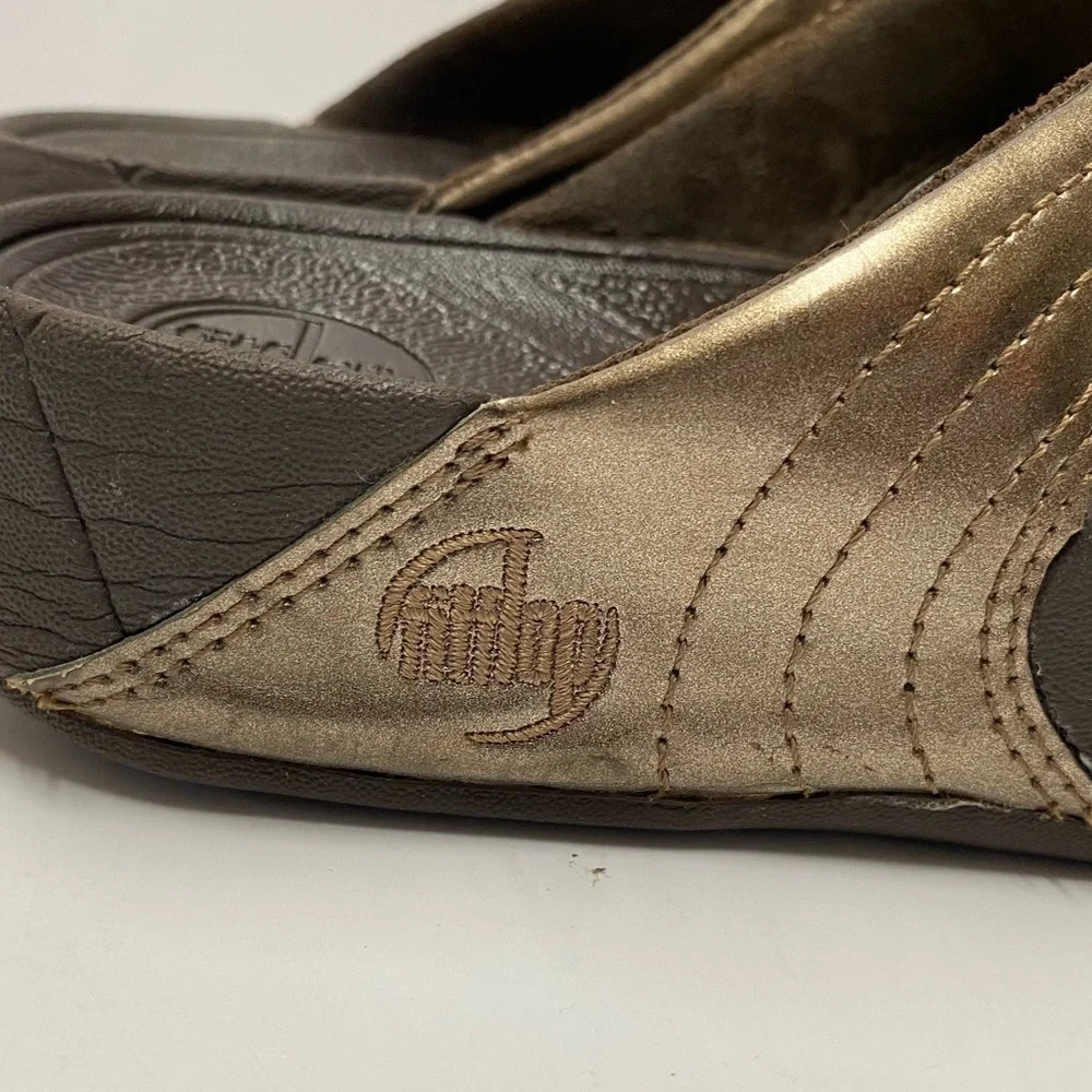 Fitflop | Shoes | Fitflop Womens Walkstar Bronze Metallic Leather Flip ...